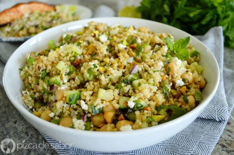 The Jennifer Aniston Salad - Oats Everyday